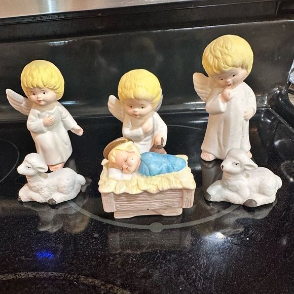 Vintage | Holiday | Vintage Porcelainangel Nativity Set | Poshmark
